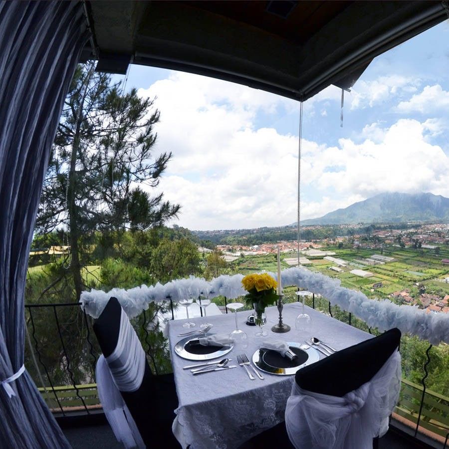 14 Tempat Dinner Romantis Di Bandung Bikin Pasangan Lengket