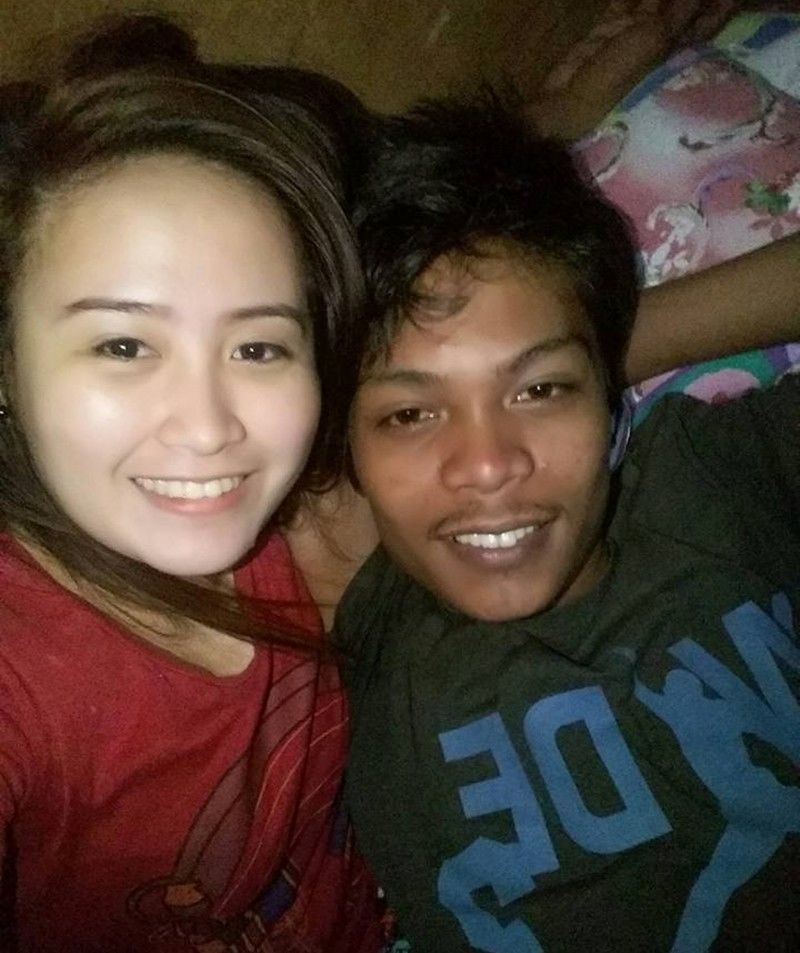 Pasangan Ini Jadi Viral Karena Alasan yang Paling Klise Pasangan Ini Jadi Viral Karena Alasan yang Paling Klise