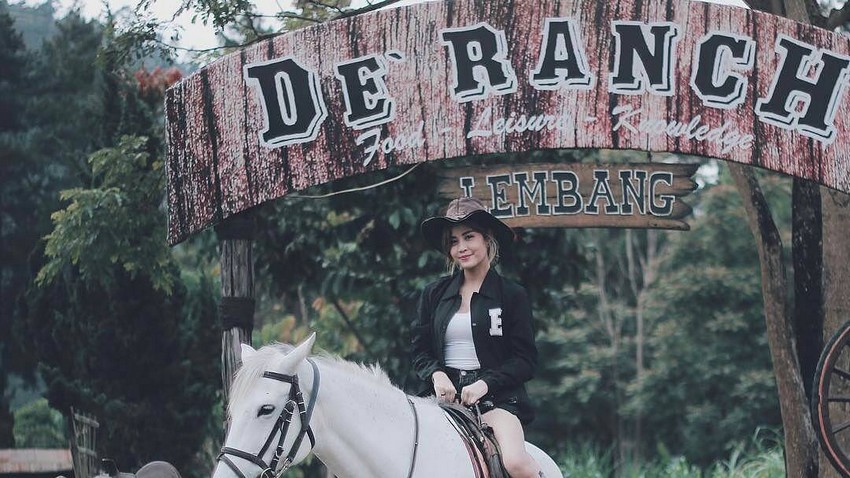 6 Spot Instagramable ala Luar Negeri yang Ada di Jawa Barat 6 Spot Instagramable ala Luar Negeri yang Ada di Jawa Barat