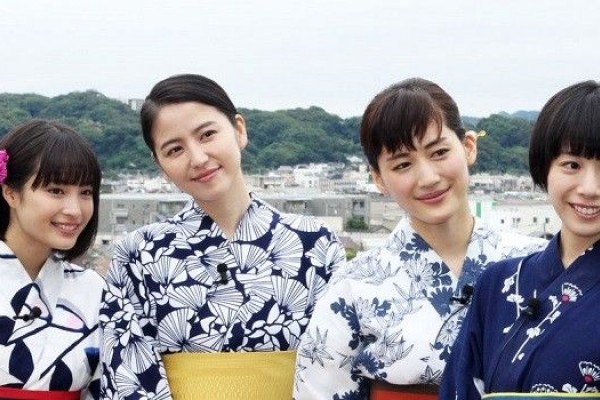 10 Artis Jepang yang Gak Cuma Cantik Tapi Juga Berbakat 10 Artis Jepang yang Gak Cuma Cantik Tapi Juga Berbakat