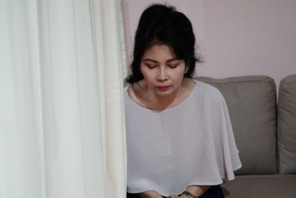 Jarang Terekspos Ini 10 Momen Kedekatan Sandra Dewi Dengan Sang Ibu