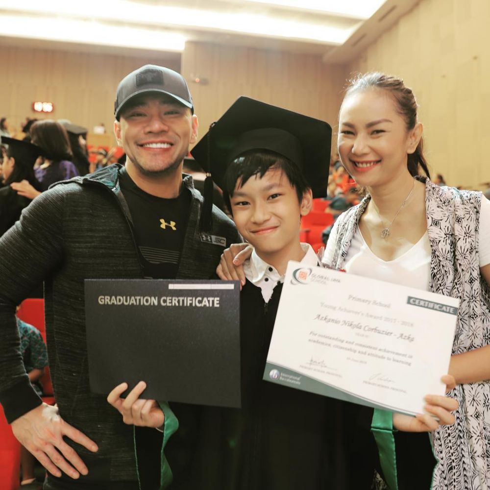 10 Potret Deddy Corbuzier Jadi Ayah Tunggal Bagi Azka, Panutan Nih! 10 Potret Deddy Corbuzier Jadi Ayah Tunggal Bagi Azka, Panutan Nih!