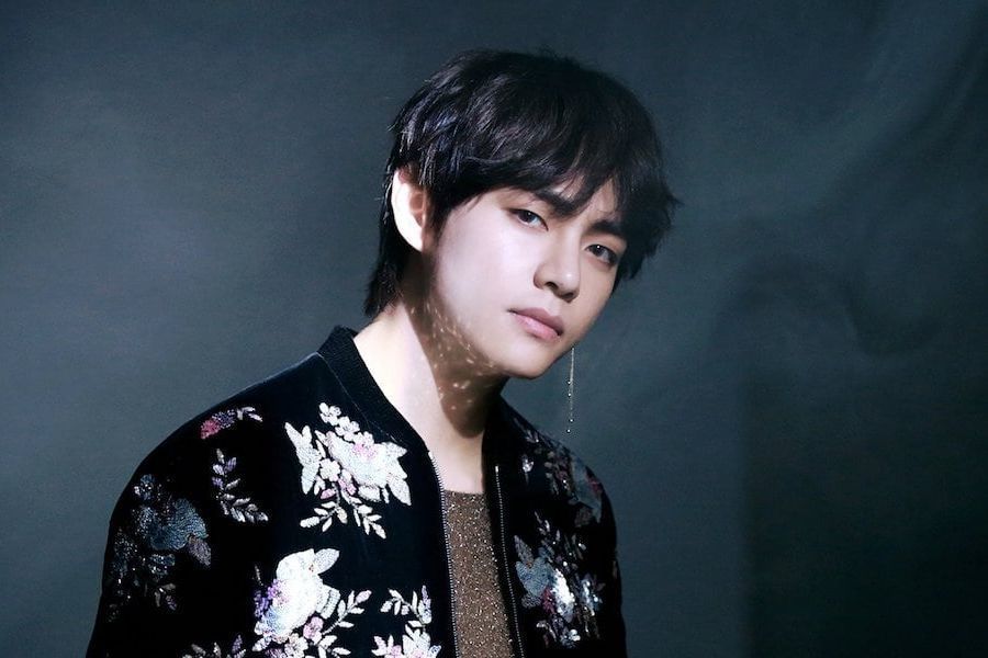 Pernah Jadi Hidden Member, Inilah 13 Potret Perjalanan Karir V BTS! Pernah Jadi Hidden Member, Inilah 13 Potret Perjalanan Karir V BTS!
