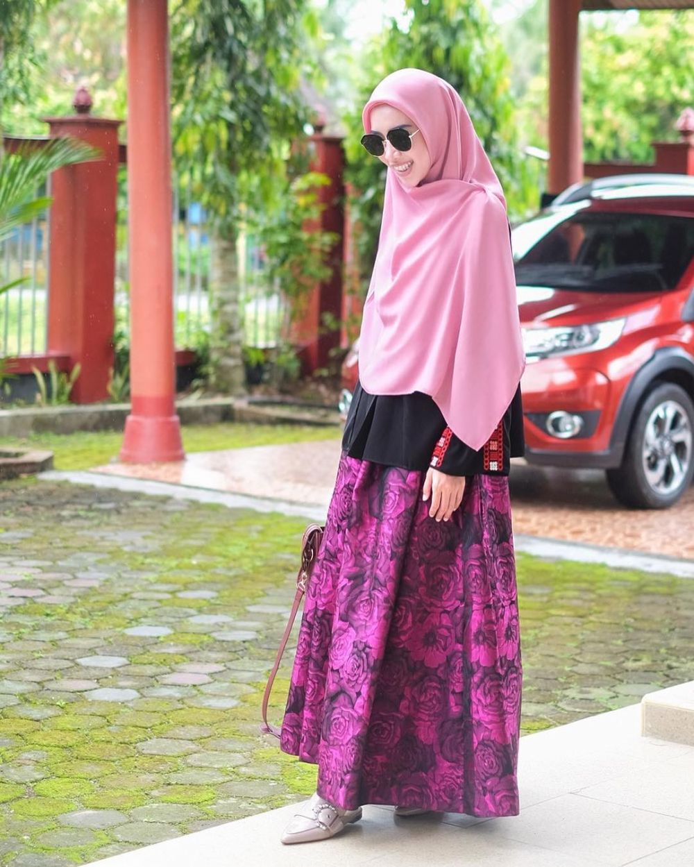 25 Inspirasi Hijab Syar'i Ala Designer Fitri Aulia