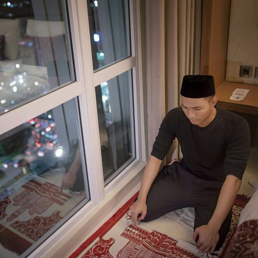 Sudah Punya Anak, 8 Potret Keluarga Fauzan Nasrul Si Raja FTV