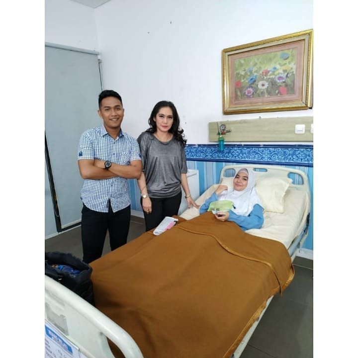 10 Potret Keren Ridwan Lida, dari Cleaning Service Jadi Artis Dangdut 10 Potret Keren Ridwan Lida, dari Cleaning Service Jadi Artis Dangdut