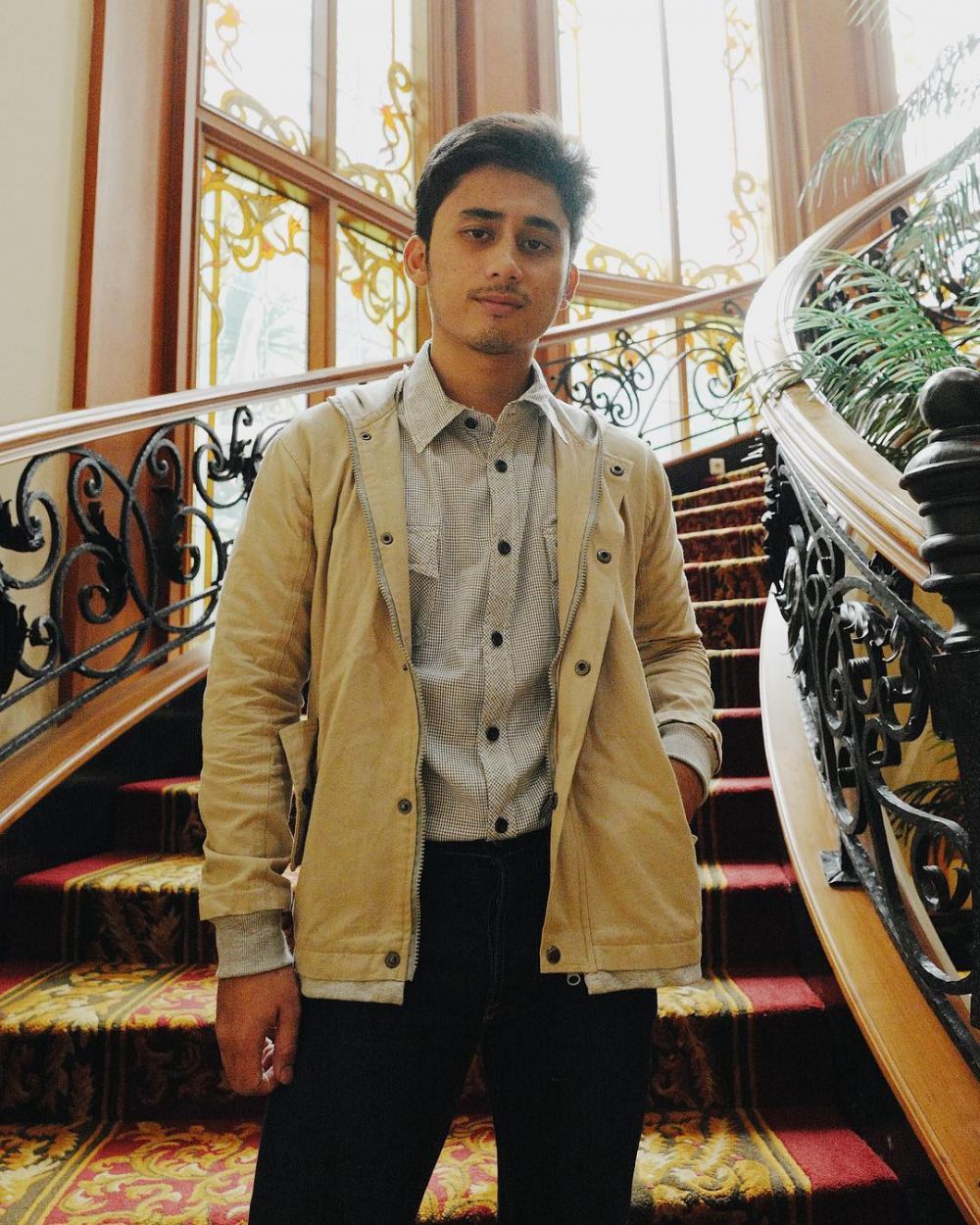 11 Potret Alshad Ahmad, Sepupu Raffi Ahmad yang Bikin Jatuh Hati 11 Potret Alshad Ahmad, Sepupu Raffi Ahmad yang Bikin Jatuh Hati
