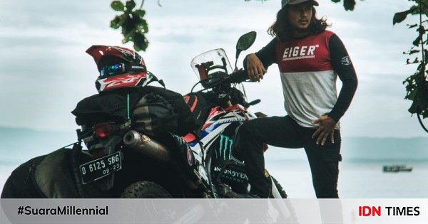 Menantang! 9 Potret David John Schaap Bertualang Menaiki Motor