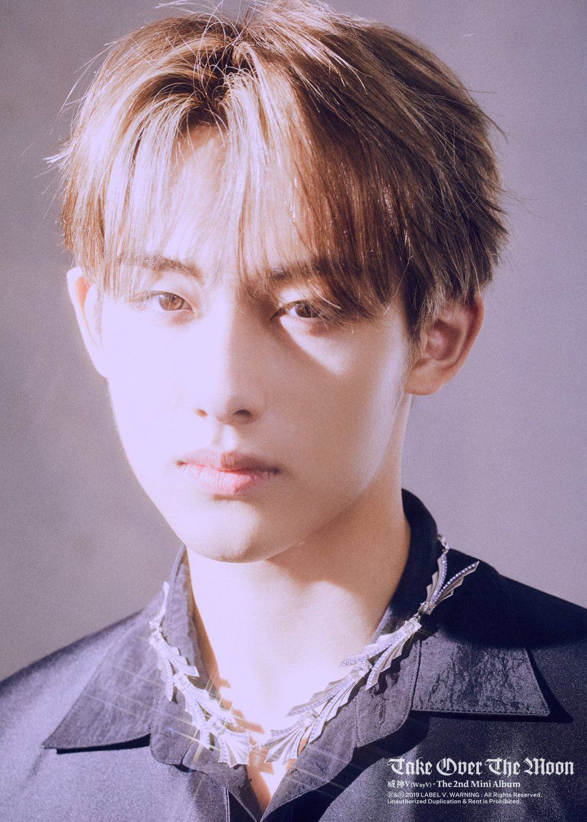 Genap 22 Tahun, Ini 9 Potret Winwin NCT yang Kini Lebih Aktif di WayV