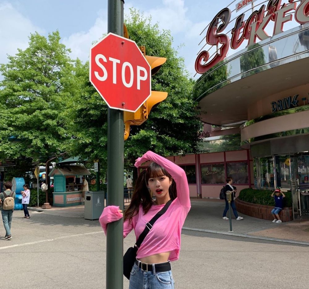 10 Potret So Hee, Member Baru Girlband NATURE yang akan Segera Comeback