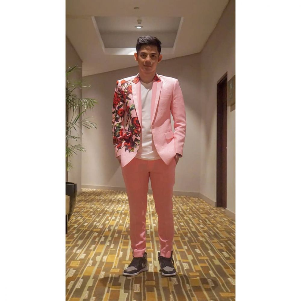 9 Gaya Cool Shandy William, Aktor Muda yang Tengah Naik Daun