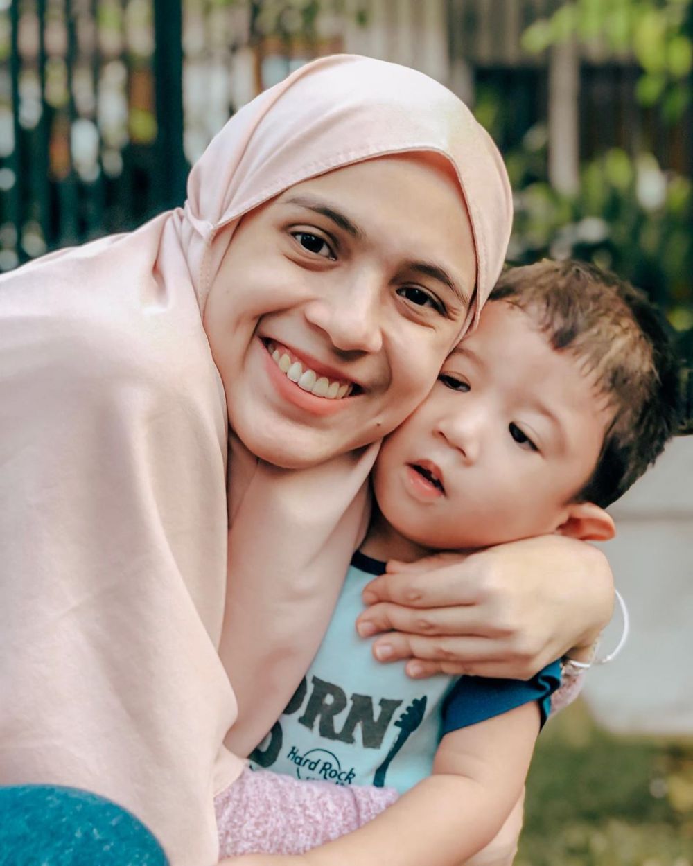 10 Potret Nycta Gina yang Tetap Imut, Sudah 35 Tahun Lho!