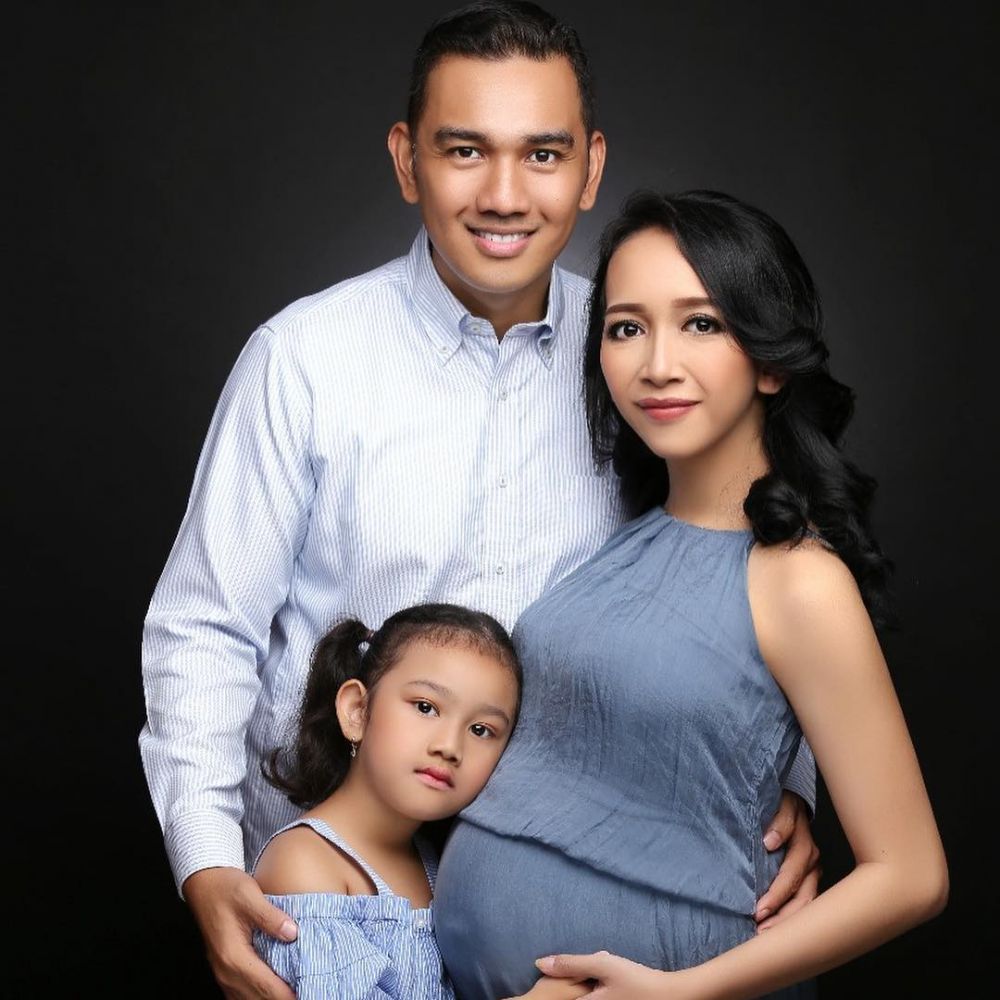 10 Potret Terkini GKR Bendara dan Suami, Sudah Punya Dua Anak!