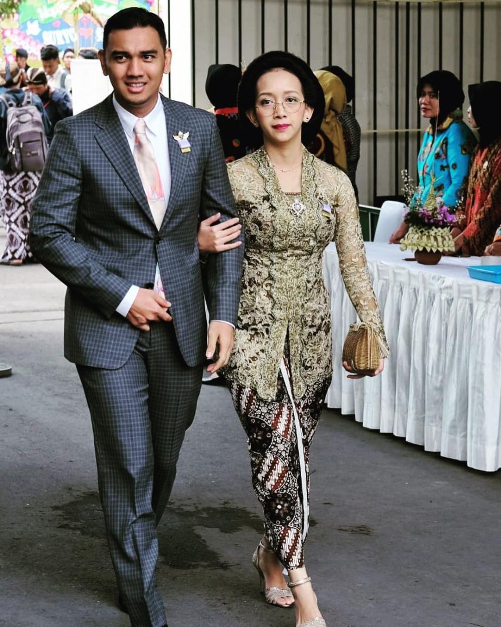 10 Potret Terkini GKR Bendara dan Suami, Sudah Punya Dua Anak!