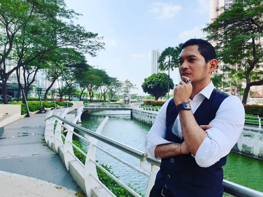 10 Potret Evan Sanders yang Kian Gagah dan Berkarisma di Usia 38 Tahun