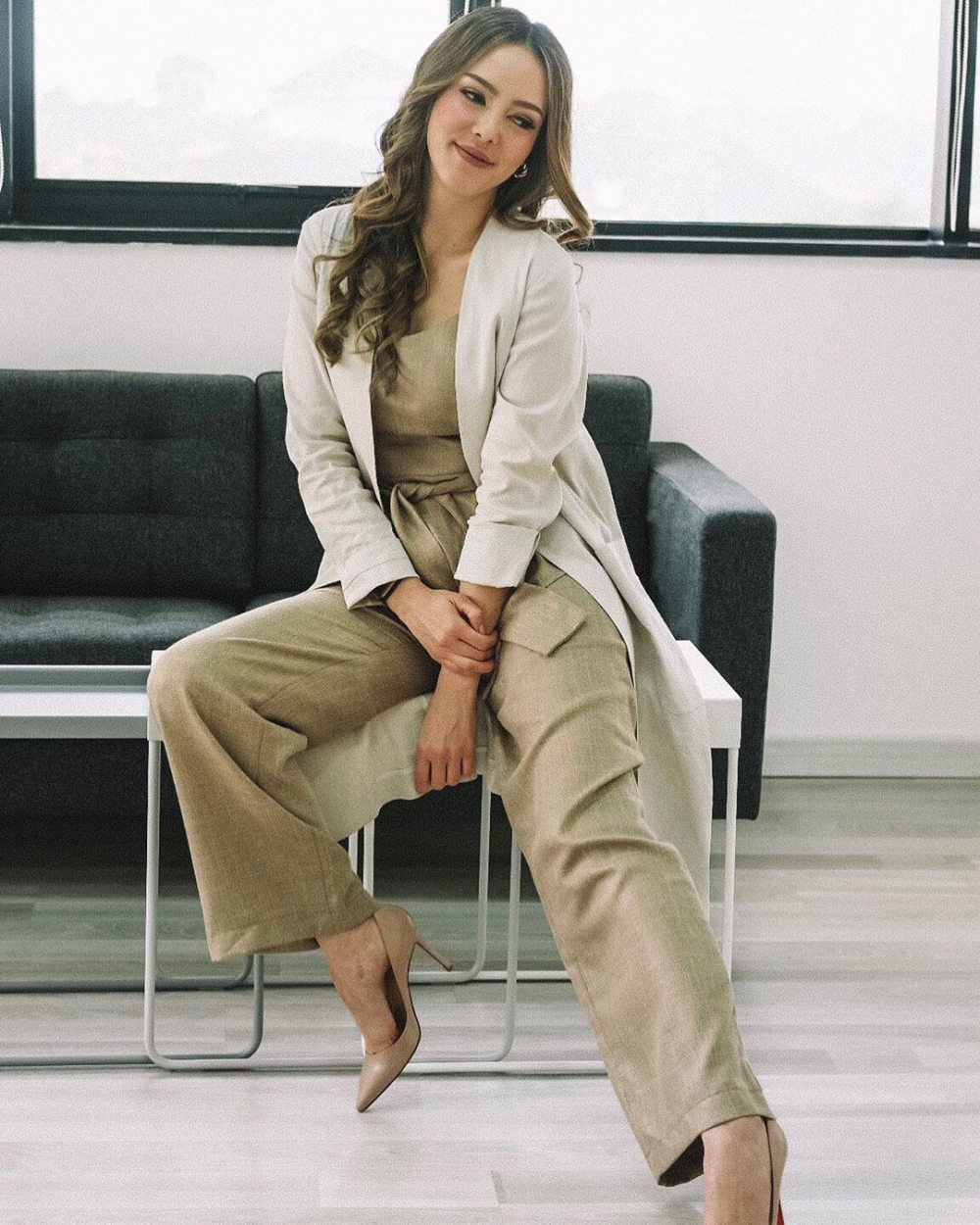 10 Potret Cathy Sharon, Mantan VJ MTV Indonesia yang Kian Awet Muda