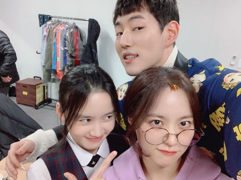 Bak Keluarga, 10 Kebersamaan Para Arwah di KDrama 'Hi Bye, Mama!' Bak Keluarga, 10 Kebersamaan Para Arwah di KDrama 'Hi Bye, Mama!'