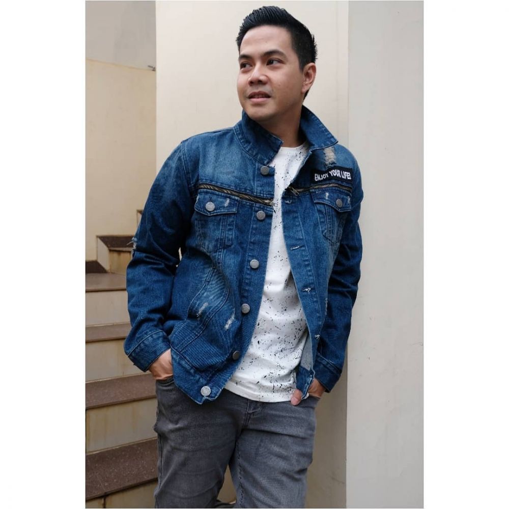 Ayah 1 Anak, 10 Potret Arie Dwi Andika yang Awet Muda pada Usia 36 Ayah 1 Anak, 10 Potret Arie Dwi Andika yang Awet Muda pada Usia 36