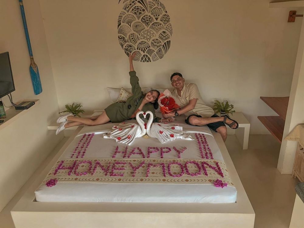 Umumkan Kehamilan, 10 Momen Mesra Tiwi eks T2 dan Arsyad Rahman