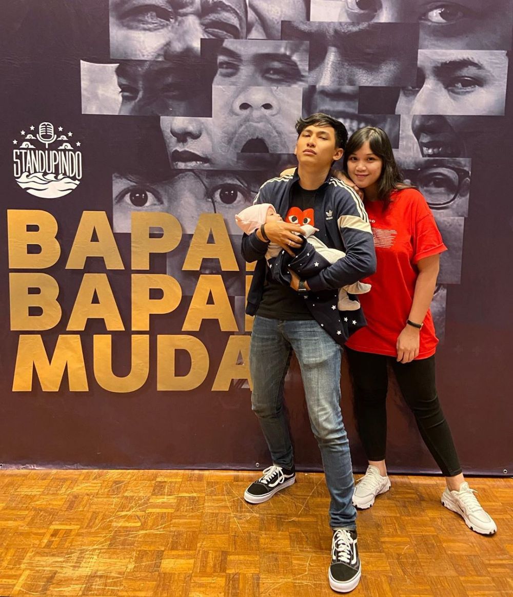 Selalu Kocak, Ini 10 Potret Bahagia Keluarga Komika Ardit Erwandha