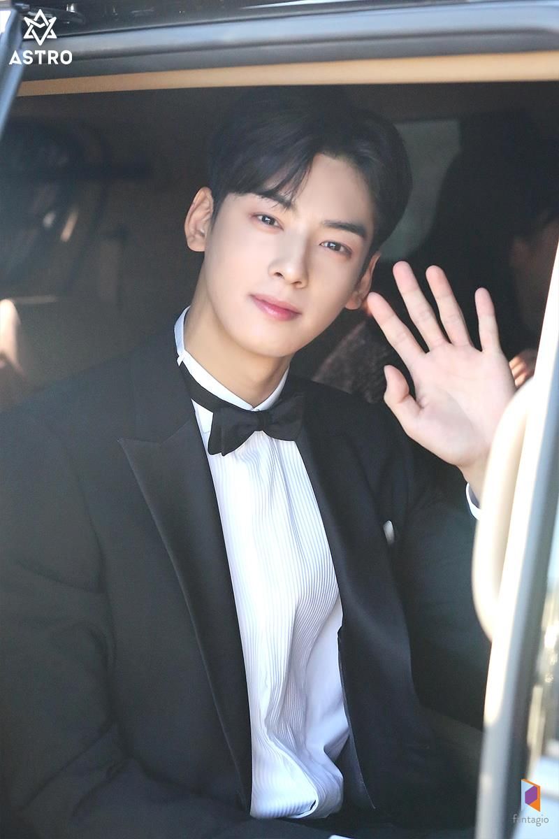 10 Potret Jaehyun Nct Dan Eunwoo Astro Yang Punya Segudang Talenta