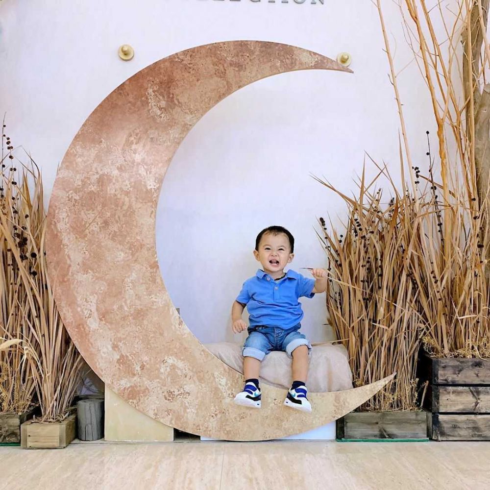 10 Potret Baby Xavier, Buah Hati Rini Yulianti yang Super Menggemaskan