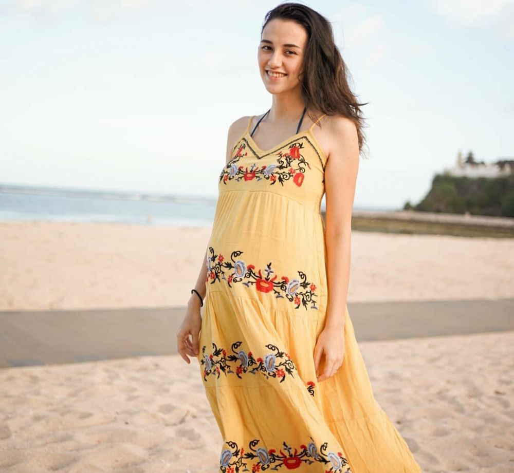 10 Artis yang Punya Kemampuan Lihat Makhluk Halus, Kok Serem