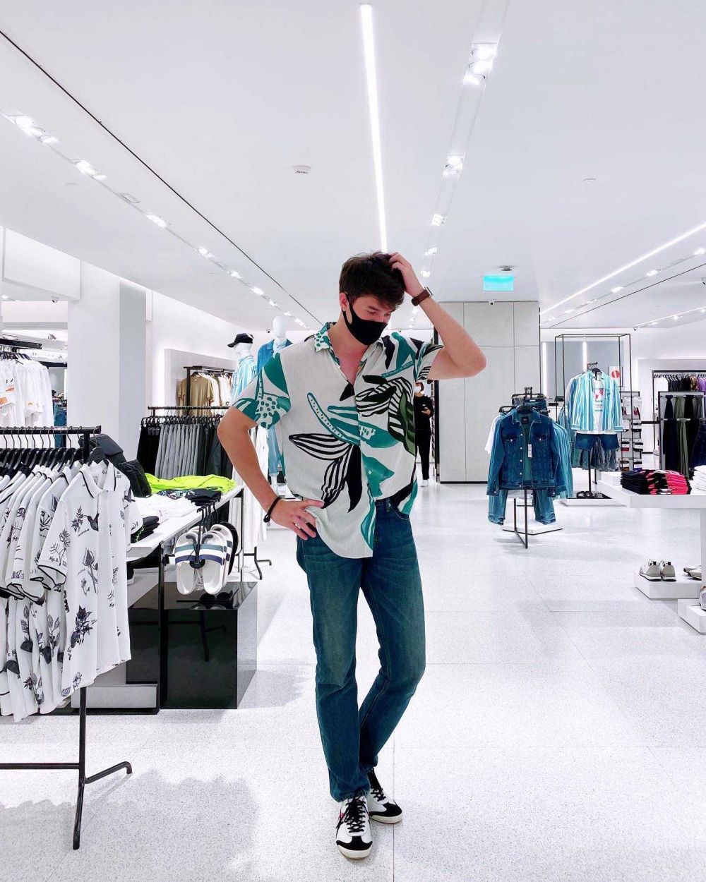 10 Fakta Menarik Mik Thongraya, Aktor Thailand yang Bertubuh Atletis