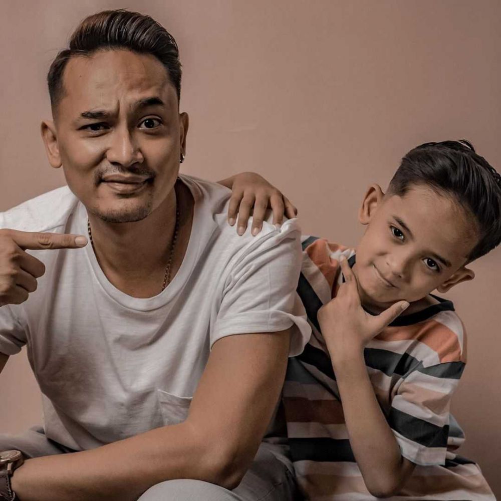 10 Potret Kece Zhafakalfani, Putra Panji Saputra yang Curi Perhatian