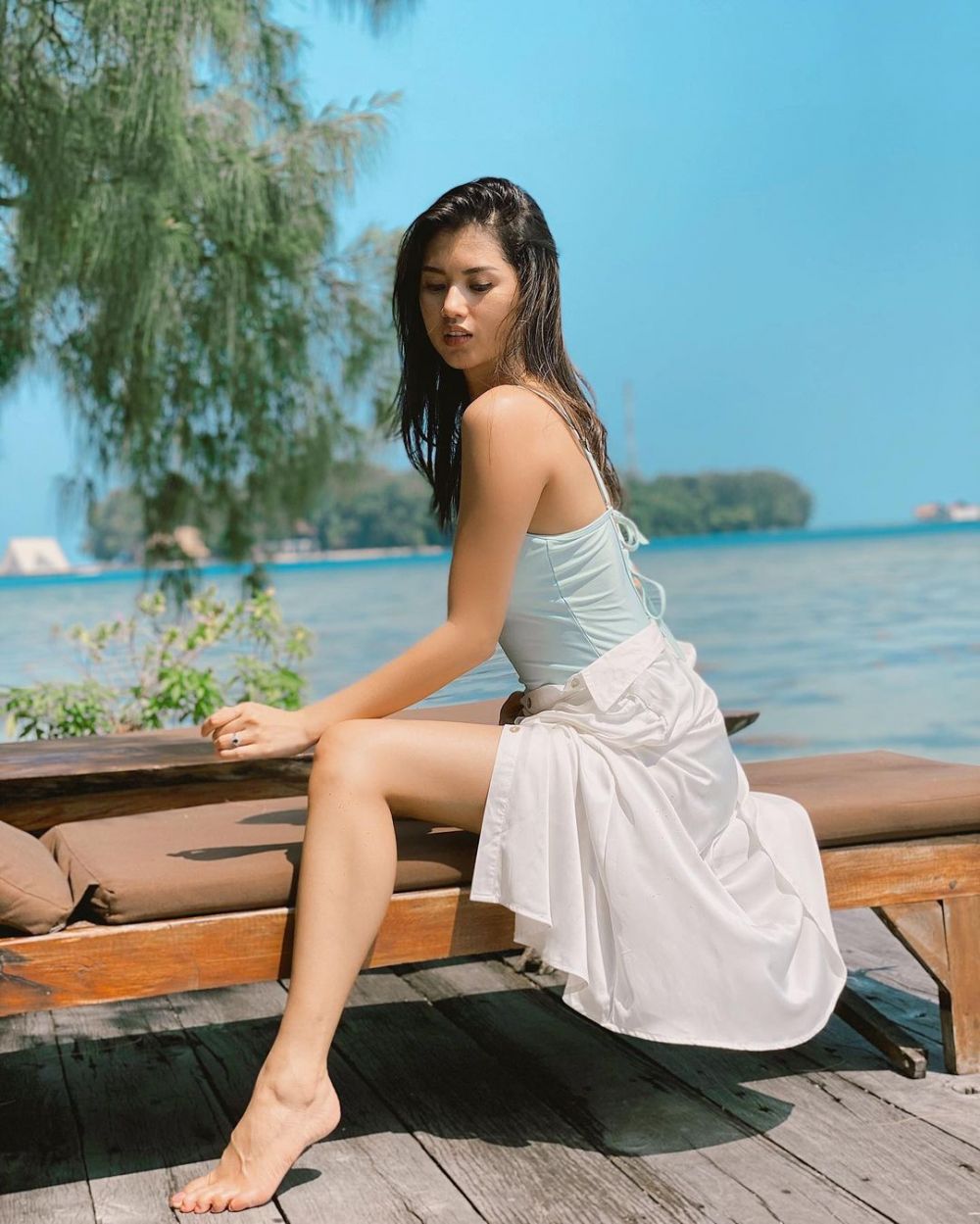 Pengantin Baru, Ini 10 Potret Kece Atries Angel saat Lagi 'Nyeker'