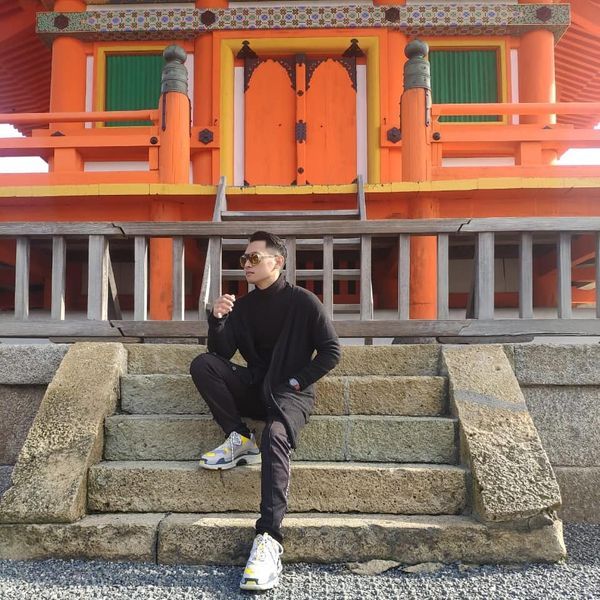 10 Ide Penampilan ala Aditya Halindra, Calon Bupati Tuban