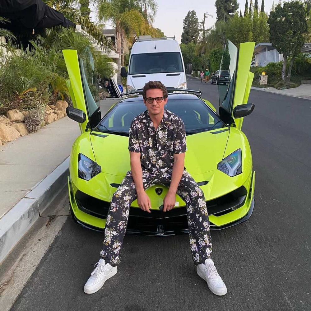 Genap Berusia 29 Tahun, Ini Potret Terbaru Charlie Puth Genap Berusia 29 Tahun, Ini Potret Terbaru Charlie Puth