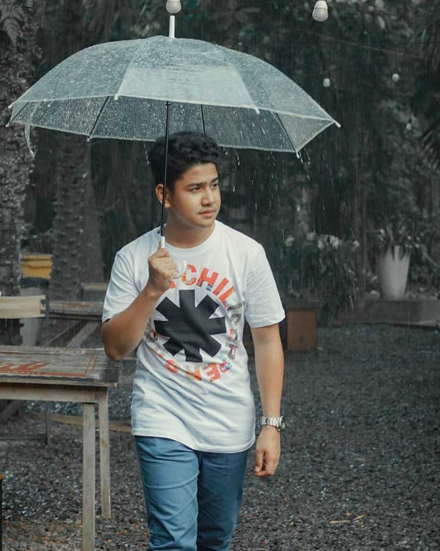 10 Potret Syakir Daulay yang Makin Dewasa, Bikin Semakin Jatuh Hati