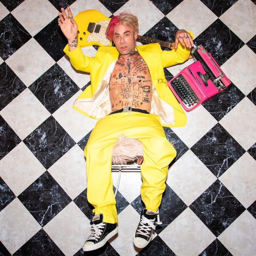 Fakta Menarik Rapper Asal Amerika Mod Sun