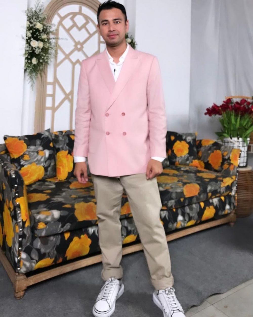 9 Inspirasi Padu Padan Jas ala Raffi Ahmad 9 Inspirasi Padu Padan Jas ala Raffi Ahmad