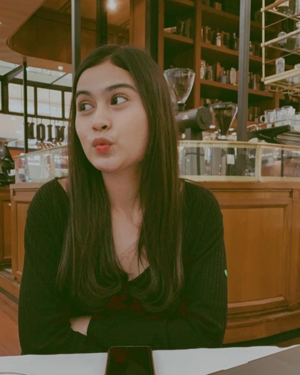 10 Potret Junisya Putri, Anak Aktor Dwi Yan yang Manis Abis