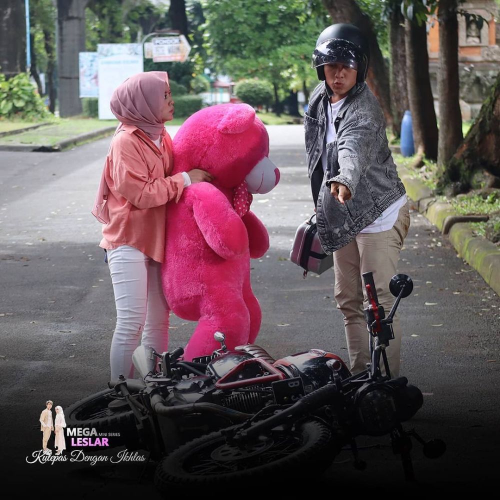 9 Potret Mesra Rizky Billar dan Lesty Kejora saat Syuting