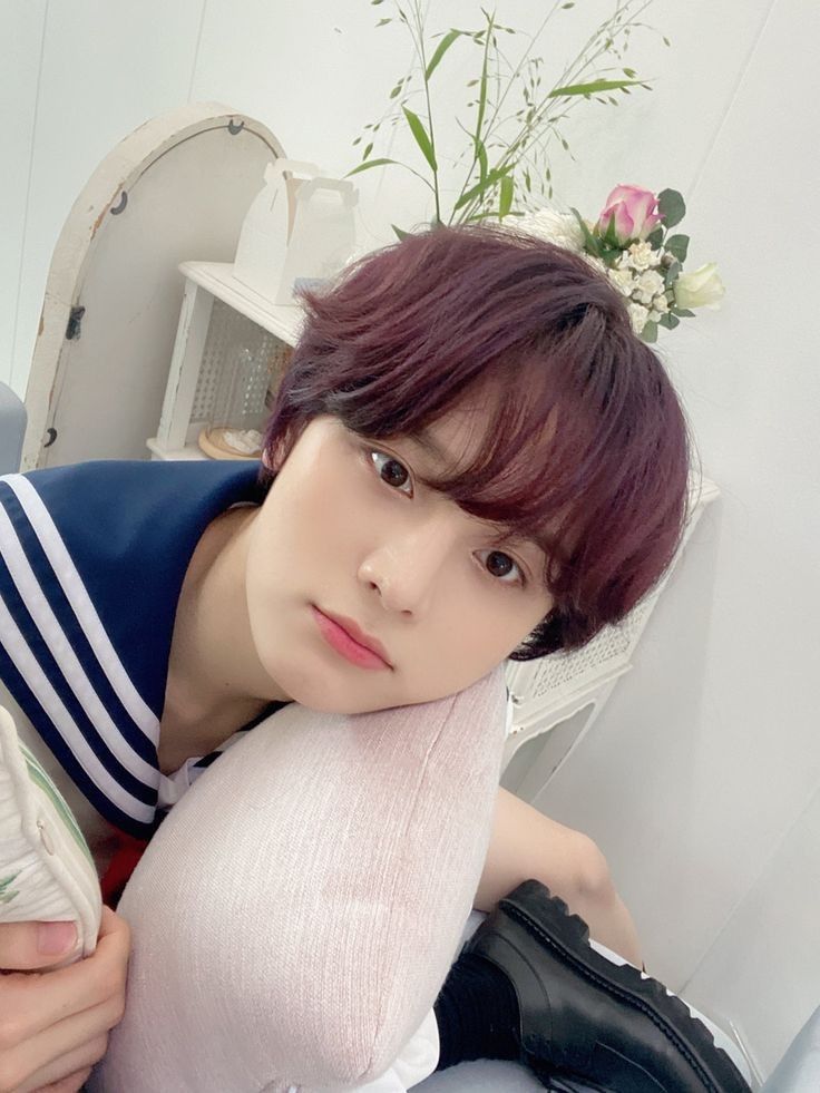 10 Potret Imut dan Menggemaskan Kim Min Su TOO