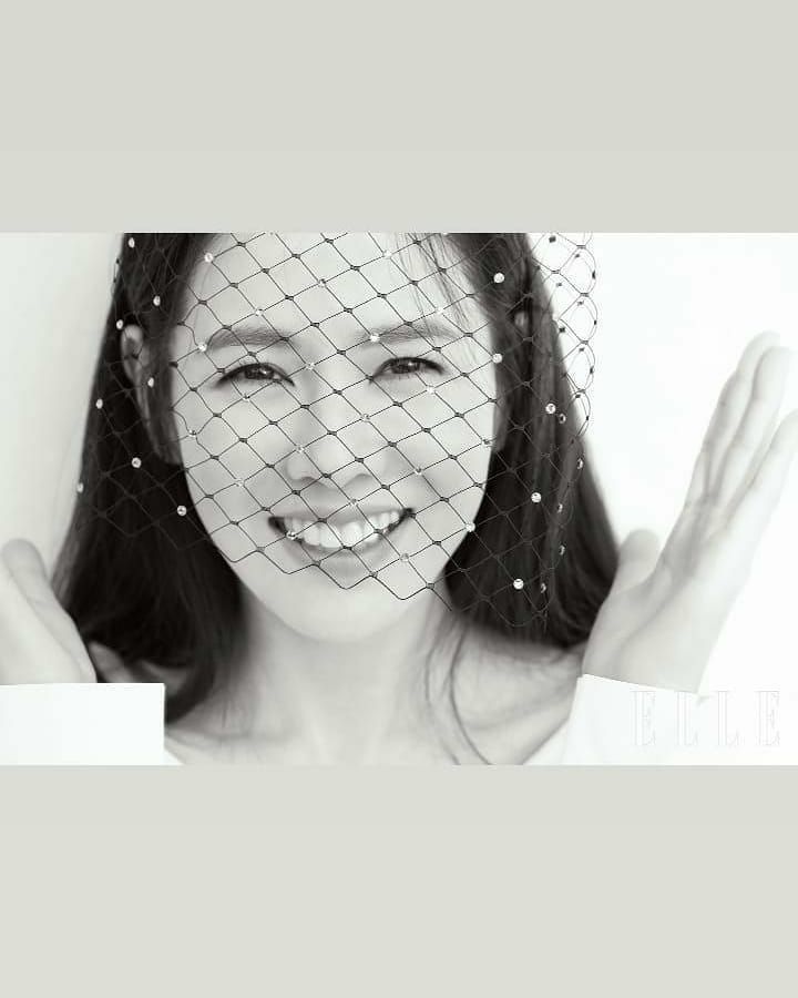 Genap 40 Tahun 9 Potret Son Ye Jin Yang Tampak Awet Muda