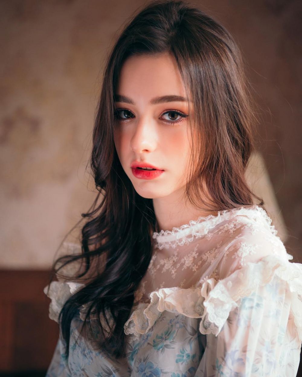 9 Potret Dasha Taran Model Rusia Yang Terkenal Di Korsel