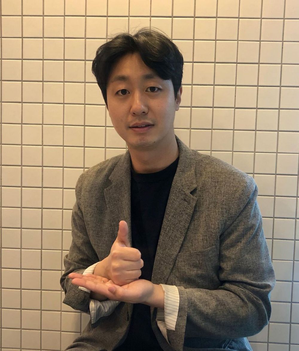 Potret Bae Yoo Ram, Rekan Kerja Shin Se Kyung di Run On