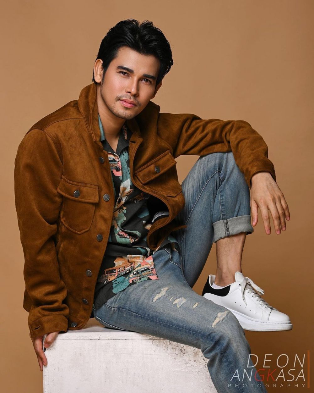 Jadi Reza di Love Story The Series, Ini 10 Potret Leo Consul