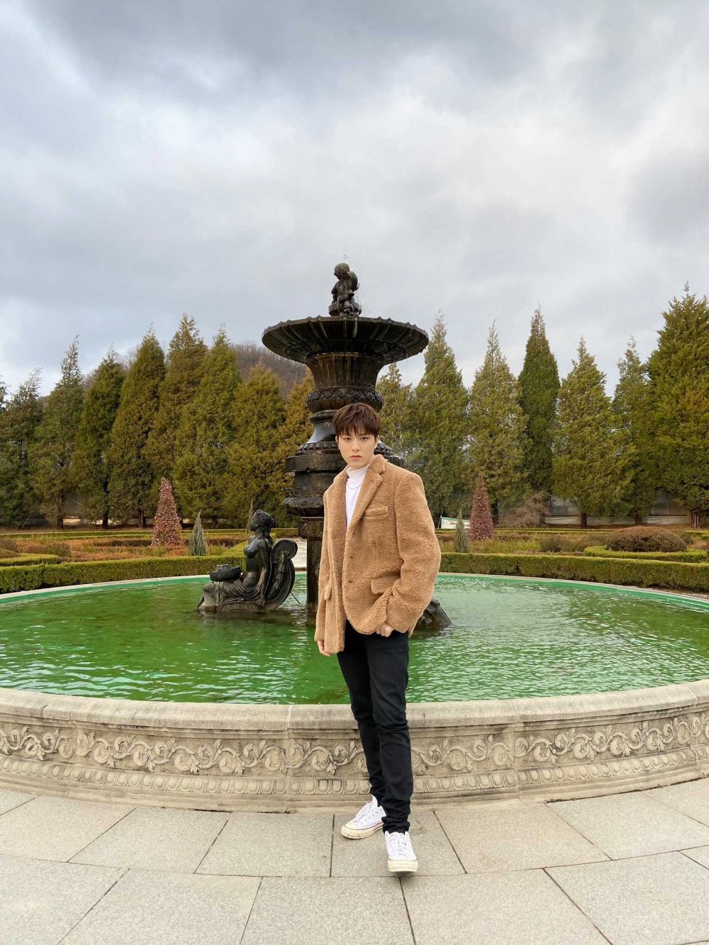 9 Potret So Jung Hwan TREASURE yang Genap Berusia 16 Tahun