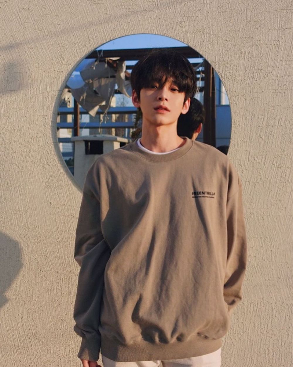 Potret Jeon Changha, Seleb TikTok yang Menawan