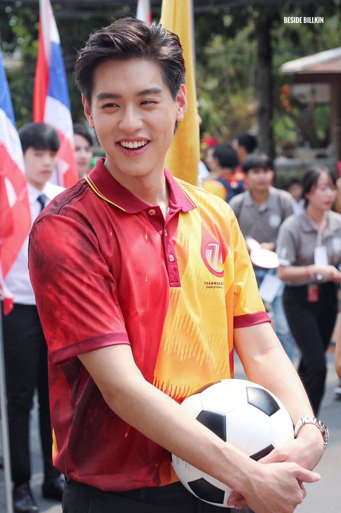 Comeback Mei Mendatang, 9 Potret Aktor Billkin Putthipong