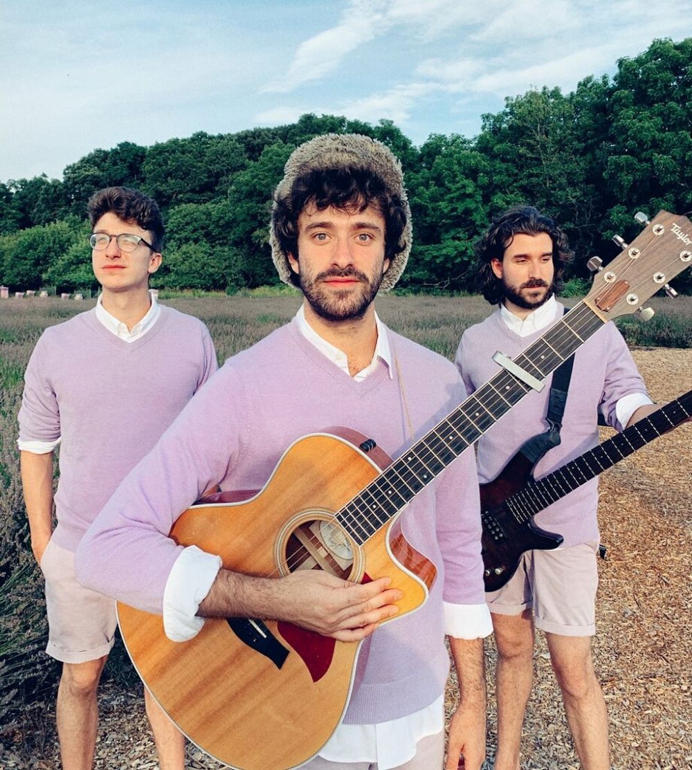 Curi Perhatian di BBMA 2021, 10 Fakta Perjalanan Karier AJR