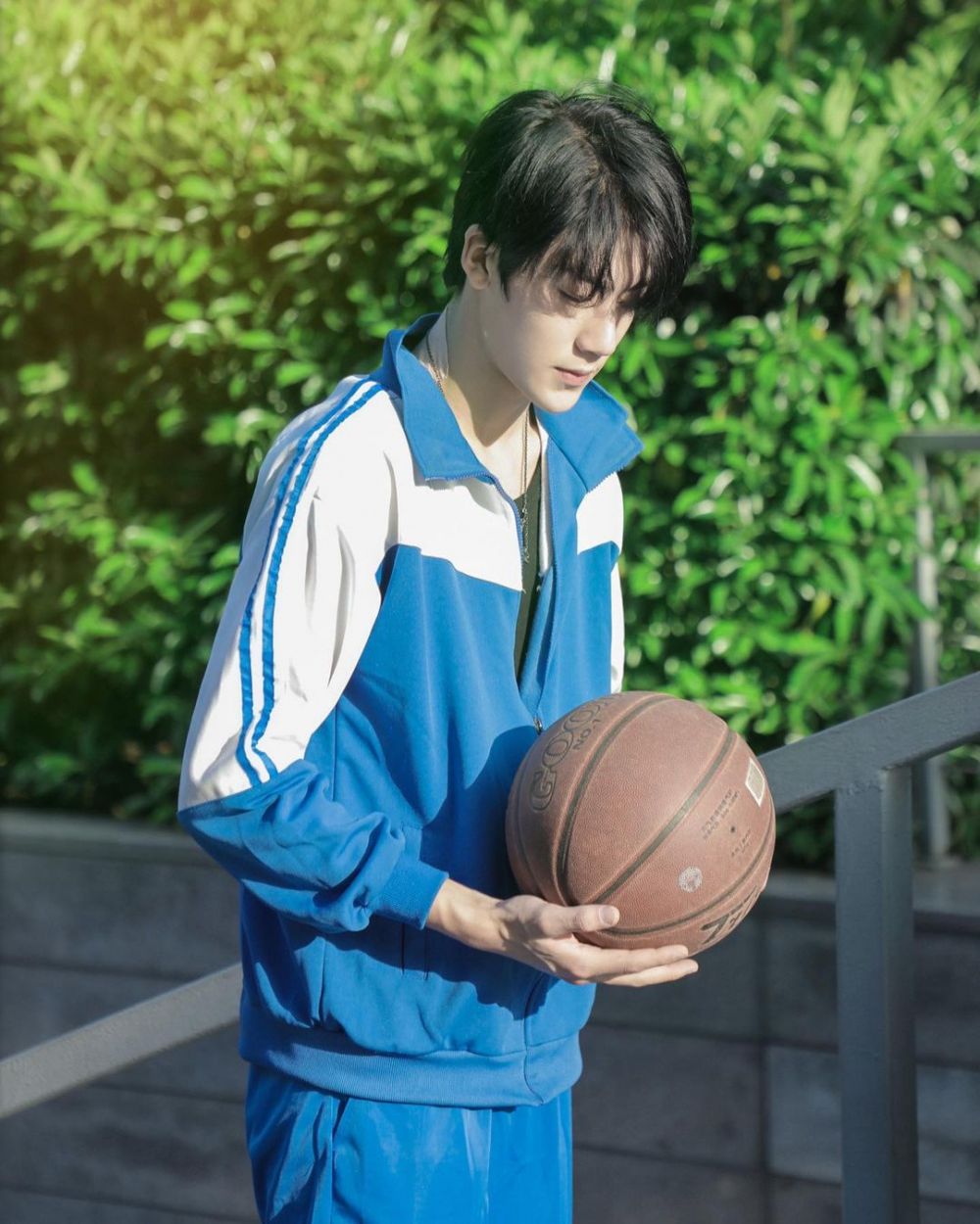 10 Potret Ryan Ren, Sosok Shi Che di Flourish In Times