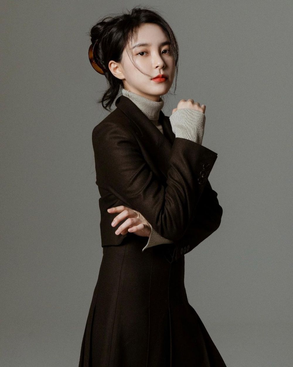 10 Potret Shin Soo Hyun, Comeback di Drama Korea Baru