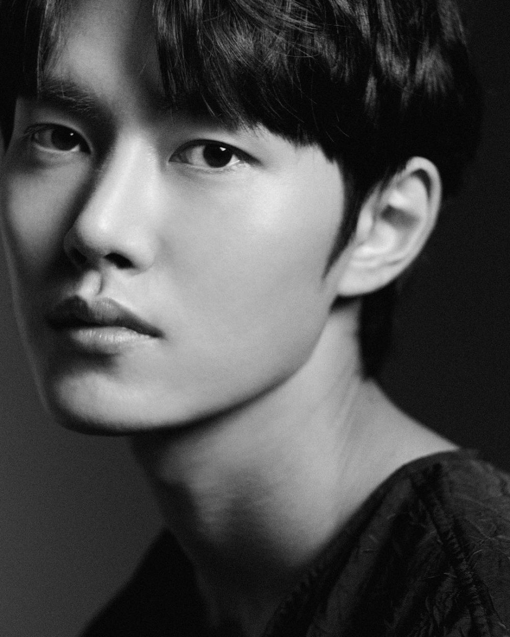 10 Pesona Lee Tae Ri, Bikin Jatuh Hati di Usia 28 Tahun