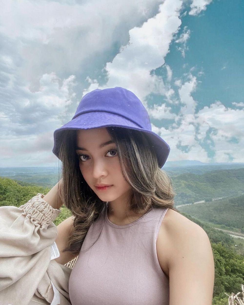 9 Potret Yoriko Angeline Pemeran Utama Jingga Dan Senja